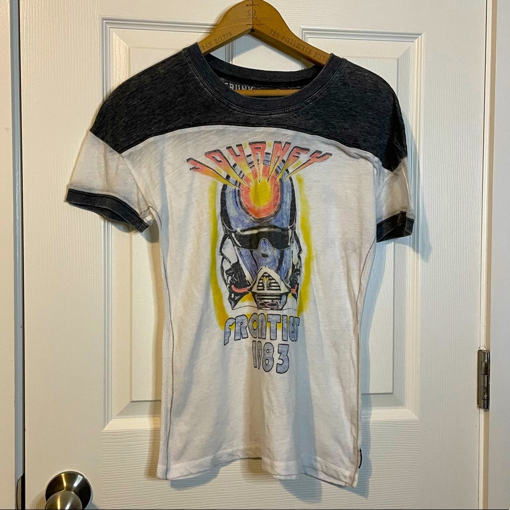 Trunk Ltd. Journey Throwback 1983 Burnout Graphic Tee… - Gem